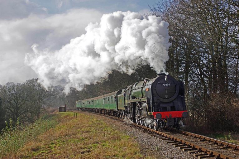 BRITANNIA 70000 BR STANDARD CLASS 7 LOCO ARRIVES IN SWANAGE TO STAR IN ...