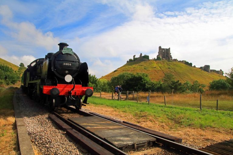 SWANAGE RAILWAY 50th ANNIVERSARY CELEBRATED WITH LOCOMOTIVE HEADBOARD ...
