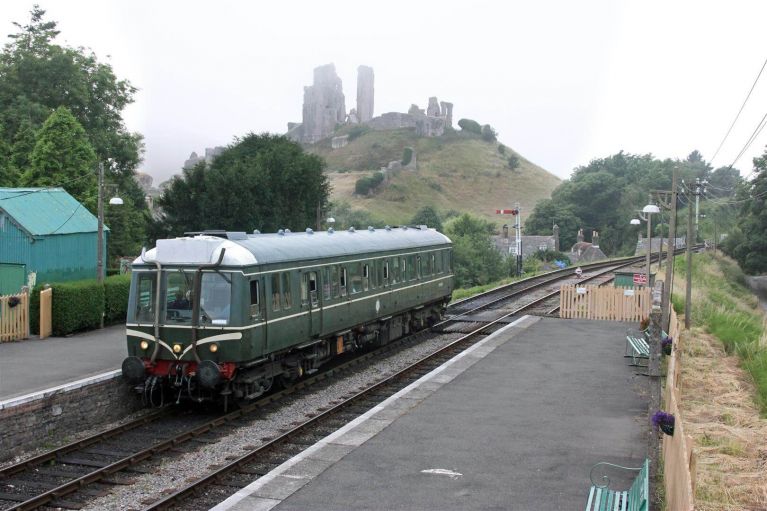 VOLUNTEERS TO RUN SPECIAL SPRING HALF-TERM EVENING TRAIN SERVICE USING ...
