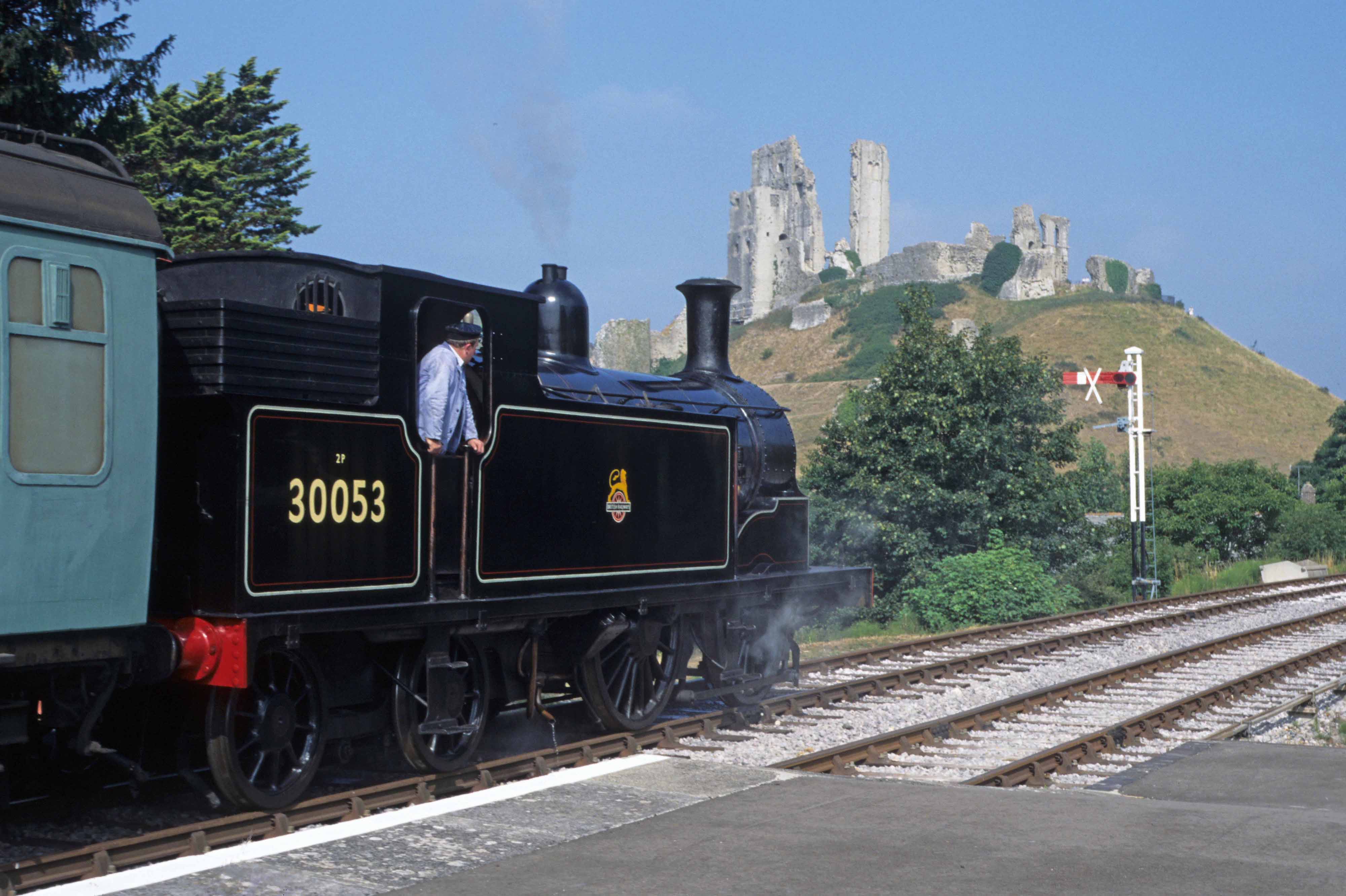 CORONAVIRUS APPEAL REACHES £261,809 ON 25th ANNIVERSARY OF CORFE CASTLE ...