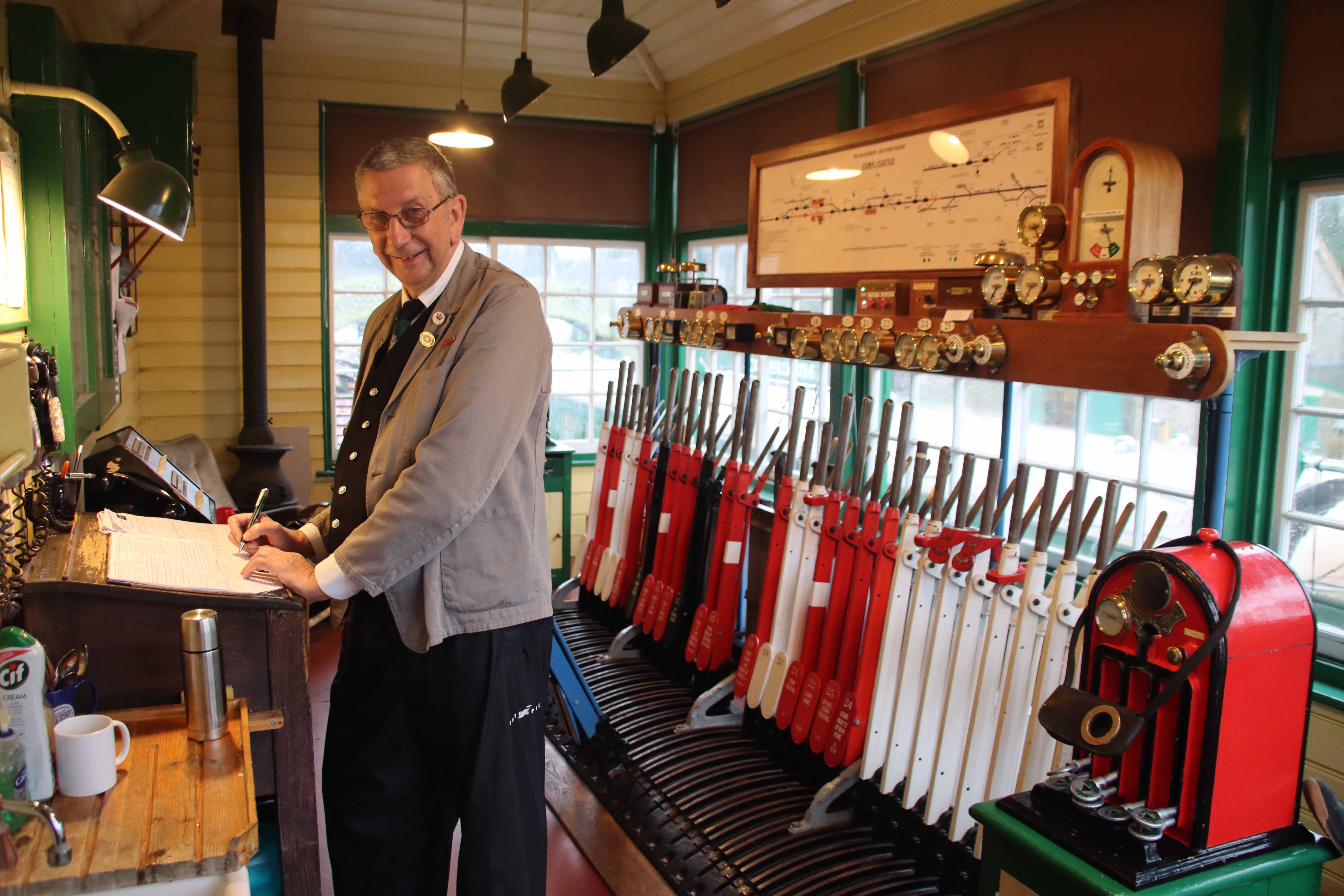 VOLUNTEER WHO SET UP FIRST SWANAGE RAILWAY SIGNALLING SCHOOL RETIRES ...